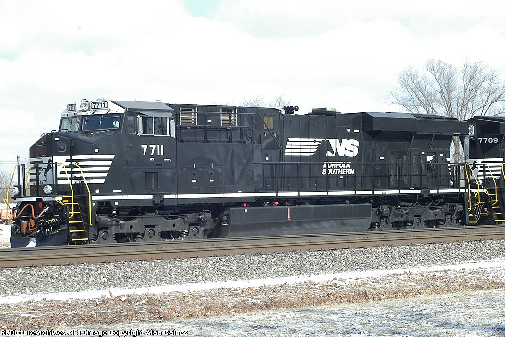 NS ES40DC 7711